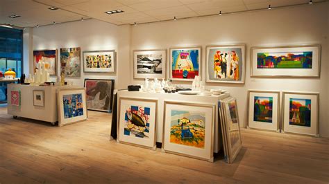 Art Gallery Display Systems