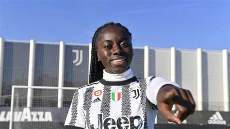 Bénédicte Simon Signs For Juventus Women Juventus