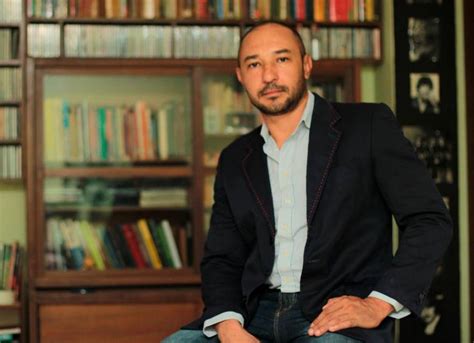 ¿de Qué Hablan Los Escritores De Medellín