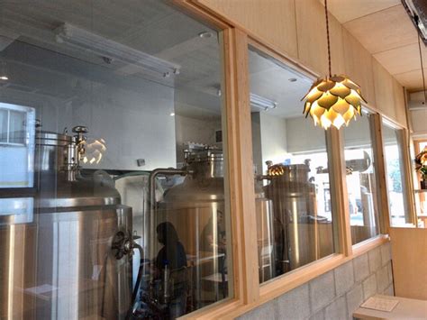 内観写真 Kawazu Brewing （カワズブルーイング） 城下ビアバー 食べログ