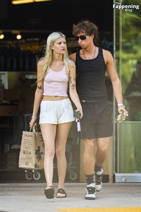 Sami Sheen Makes A Rare Appearance With Her Boyfriend 28 Photos