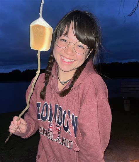 Mochi Mona Bio Age Career Net Worth Height Education