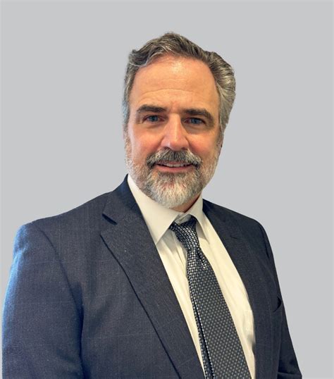 Bernie Carroll Precis