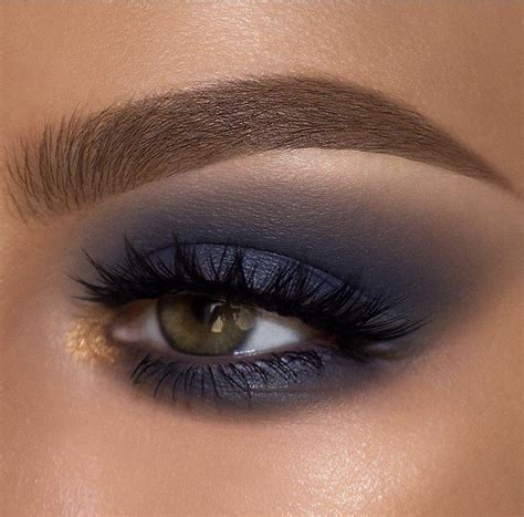 Navy Blue Smokey Eye
