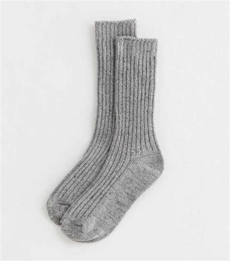 Pale Grey Ribbed Lounge Socks New Look