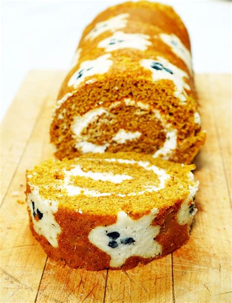 Ghost Pattern Pumpkin Roll Cake The Skinny Pot