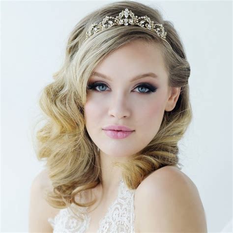 Aye Do Weddings Tiara Hairstyles Wedding Tiara Hairstyles Gold
