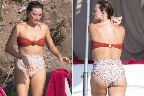 Margot Robbie Shows Off Phenomenal Figure In Bikini With Knotted Twist