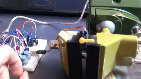 servo an attiny84 youtube
