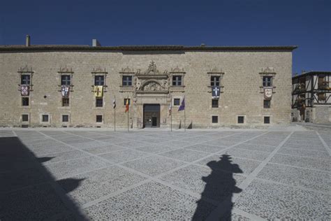 Palacio De Avellaneda Peñaranda De Duero Palacios Renacimiento