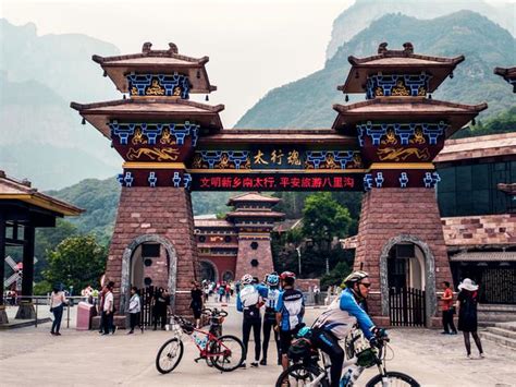 河南輝縣八里溝 中國最具魅力的景區 全國人才開發示範試點單位 每日頭條