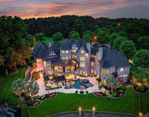 Kyle Buschs Lake Norman Mansion A Nascar Champions Spectacular Retreat