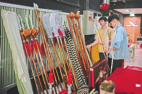 In A Digital Era The Ancient Art Of Peking Opera Works Hard To Stay