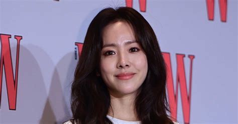 한지민 심쿵 눈맞춤 포토