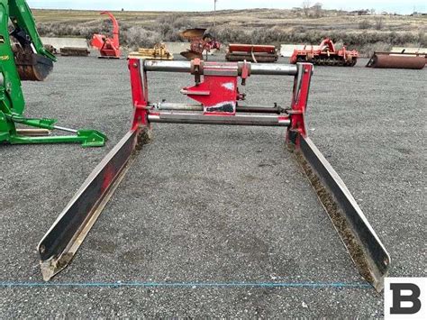 Hay Squeeze Booker Auction Company