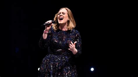 Watch Thousands Of Adele Fans Save The Day When Her Mic Cut Out At A C
