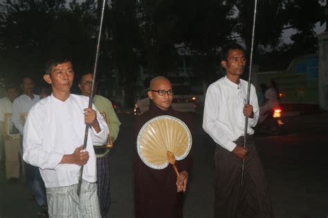 မိုင်းဖြတ်မြို့နယ်၌ ဝိနယဝိဒူ ဘွဲ့တံဆိပ် တော်ရ အရှင်သုကုမာရအား ဂုဏ်ပြုက