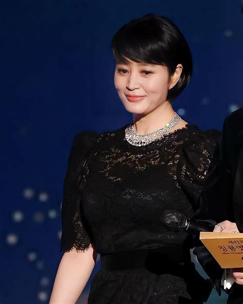 Pin Tillagd Av Pattamaporn Chuangyang På Kim Hye Soo