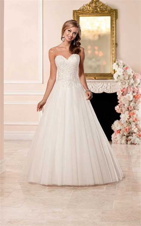 Princess Cut Wedding Dress