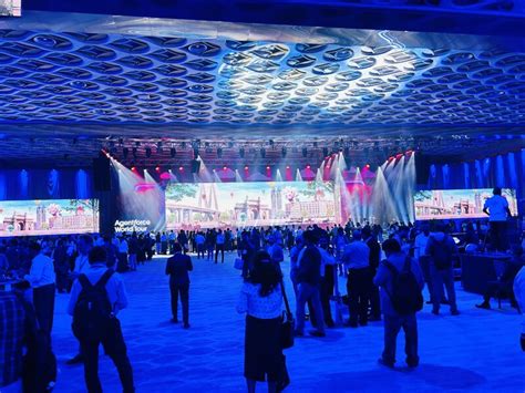 Salesforce Ai Digitaltransformation Customerexperience Agenticai Salesforceworldtour