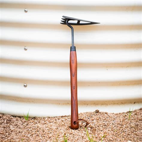 Heritage Garden Bed Multi Function Hoe Vego Garden Hand Tool