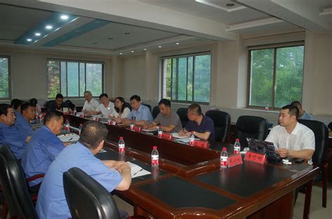 市国资委党委书记、主任王志军率北京考察团来我公司考察调研天水风动机械股份有限公司，钻车钻架，气动工具，凿岩钎具，防霜机