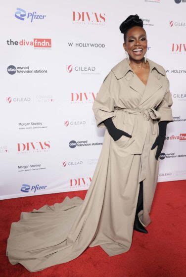 Sheryl Lee Ralph Threw A Musical Party And Wore Khaki Go Fug