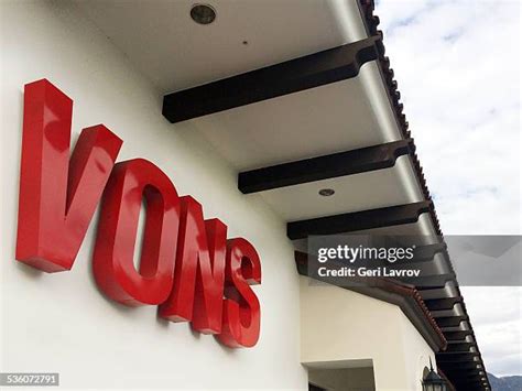 Vons Store Photos And Premium High Res Pictures Getty Images