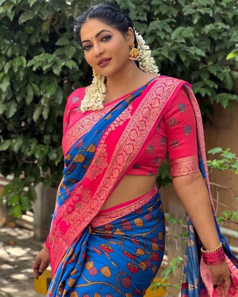 Reshma Pasupuletis Comment Abut Sex With Actor Vijay Goes Viral Know