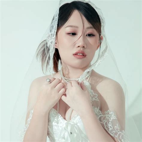 Rαɴee Ranee Choo • Threads Say More