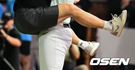 사진 오스틴 홈런더비 우승 짝꿍과 함께