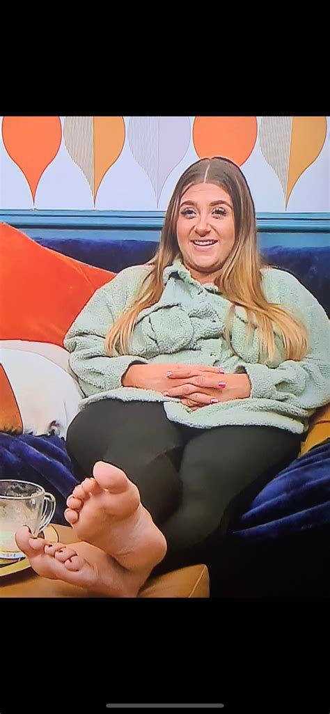 Izzy Warner R Britishcelebritybabes