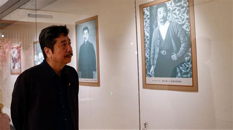 鲁迅孙子周令飞：我现在90刷视频，10看书凤凰网视频凤凰网