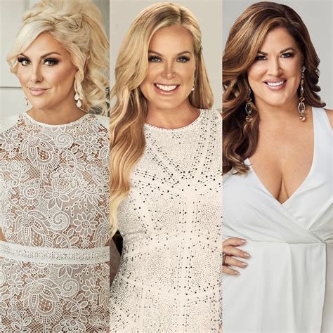 Rhoc Emily And Gina Think Elizabeths Relationship Is So Weird