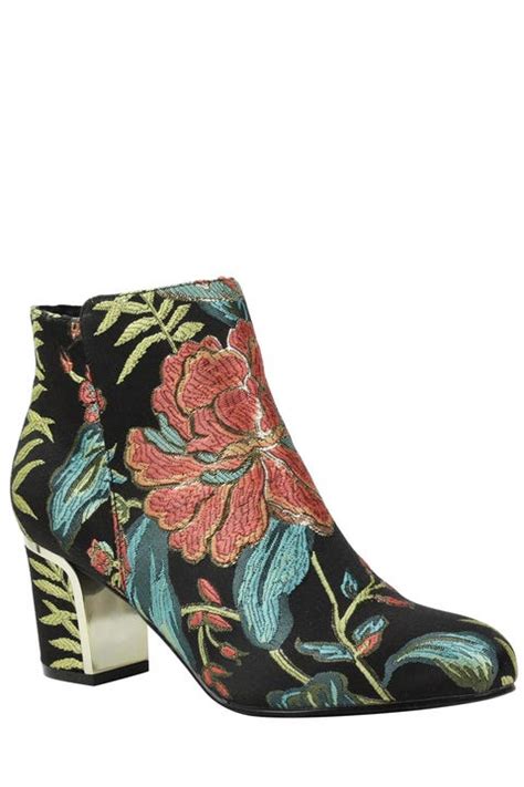 25 Most Stylish Winter Boots For Women In 2019 Cute Winter Boots