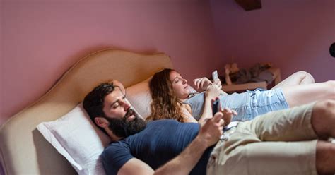 How Social Media Is Killing Relationships And Making Our Breakups Even