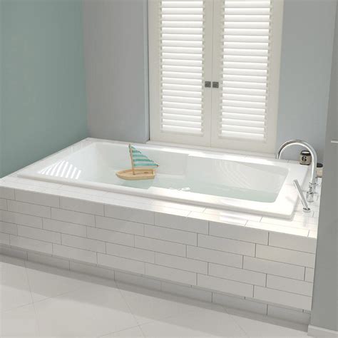 Genie 60 Built In Bathtub