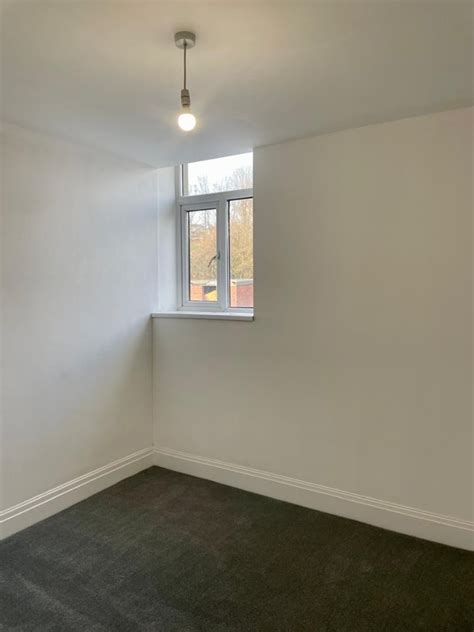 Bacup 2 Bed Flat King George Court Ol13 To Rent Now For £675 00 P M