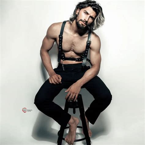 What Is A Real Model Ft Dubai Based Pakistani Model Hamza Salah