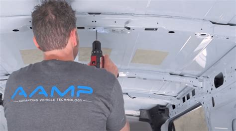 Lighting Stinger Commercial