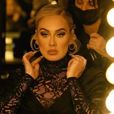 Weekend 19 Adele ️ ️ ️ Певец Адель Певицы