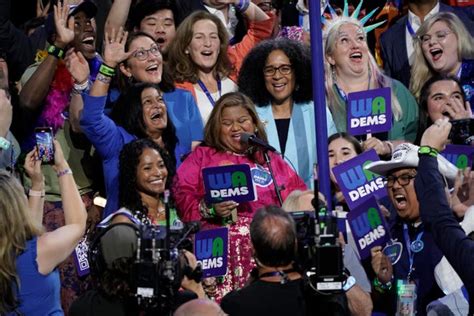 Best Scenes From Day 2 Of The 2024 Democratic National Convention