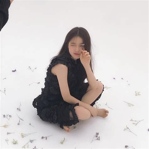 Solo Singer Rothy From Her Ig R Kfeets