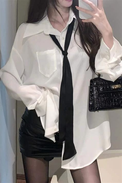 핑크프릴 비아 화이트 폴로 카라 브이넥 긴팔 롱슬리브 루즈핏 롱 셔츠