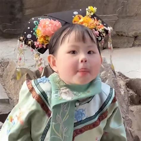 摇一摇萌娃表情包 知乎