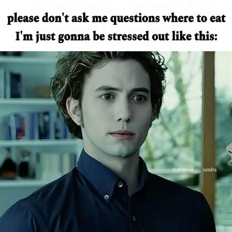45 Twilight Memes To Sink Your ‘fangs In