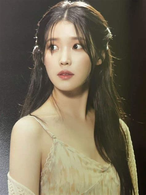 Pin By Lily On Iu Lee Ji Eun Iu Hair Iu Dress Korean Actresses