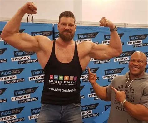 Najwyższy Kulturysta 218 Cm Wzrostu The Dutch Giant P24