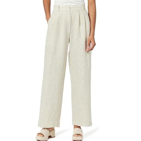 Mindy Kaling Launches Andie Swim Collab Shows Bikini Body Pics Us Weekly