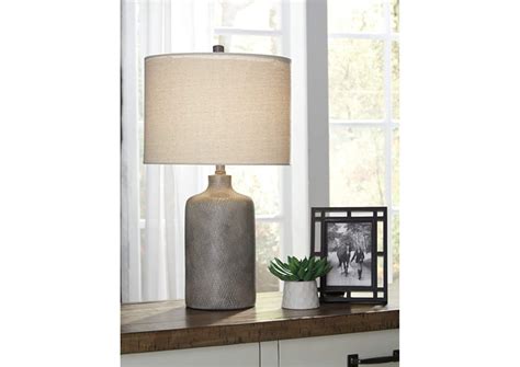 Linus Table Lamp
